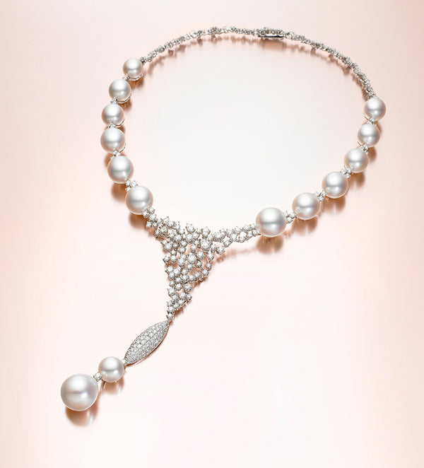 Pure Pearls Weekly Newsletter: Admiring the Beauty of White South Sea